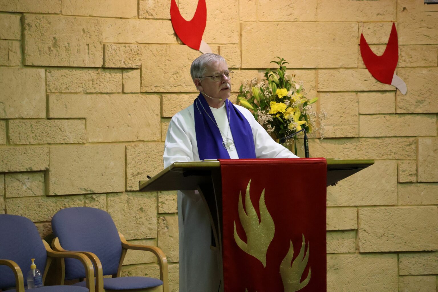 Rev Dr Ian Tozer Installed as Moderator - Uniting Church Western Australia