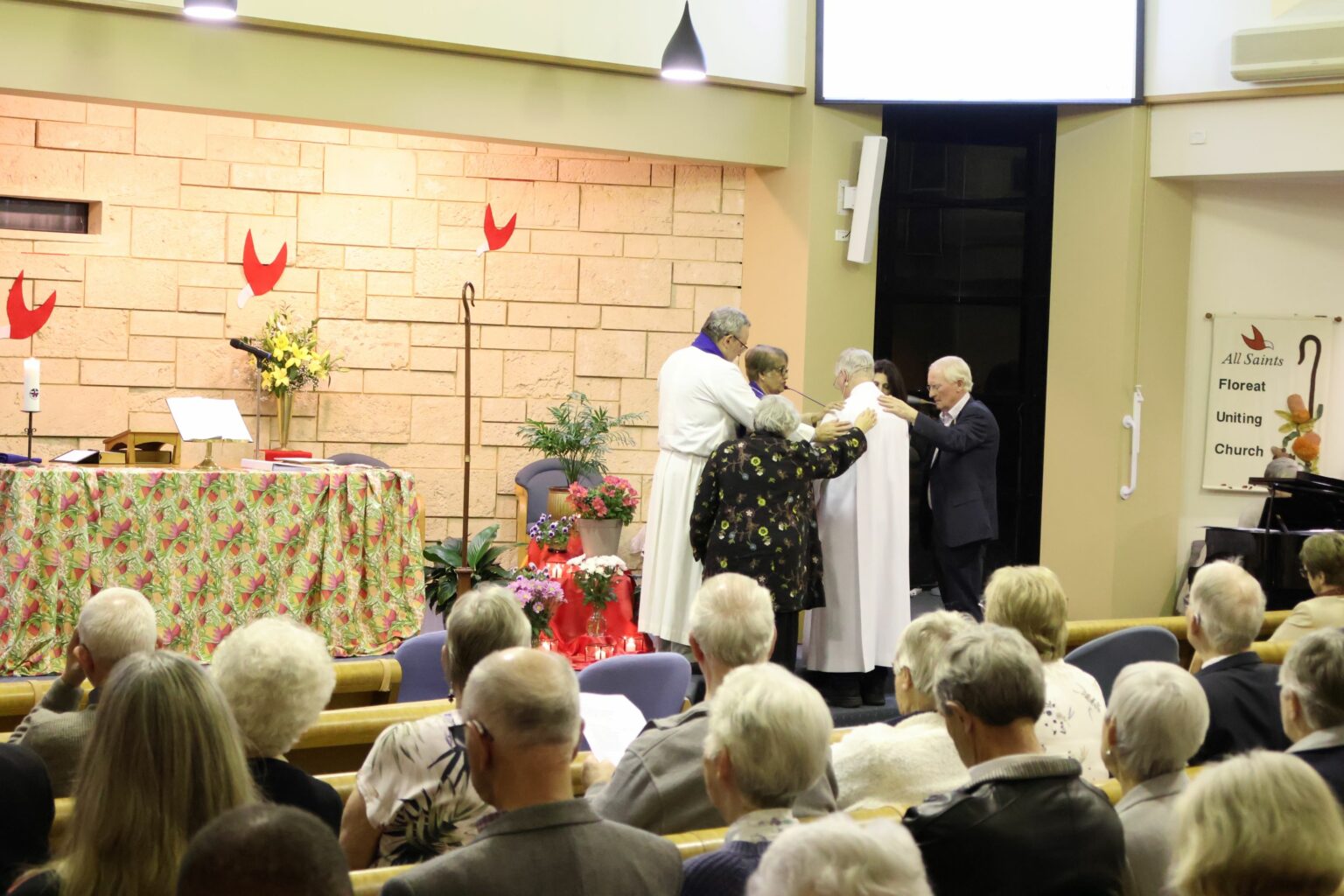 Rev Dr Ian Tozer Installed as Moderator - Uniting Church Western Australia